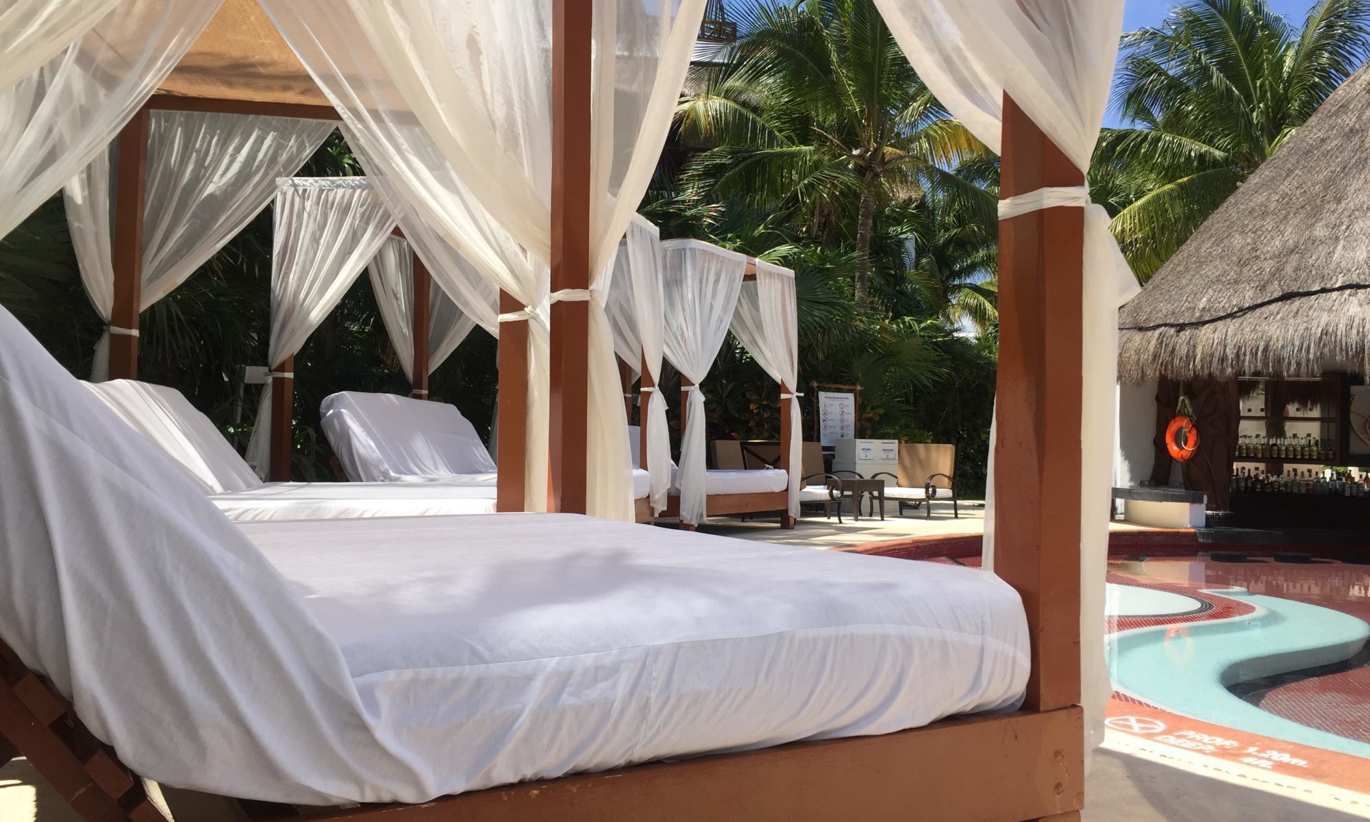 Who wouldn’t want to live in the lifestyle? – Room 77 | Richard and Lauren